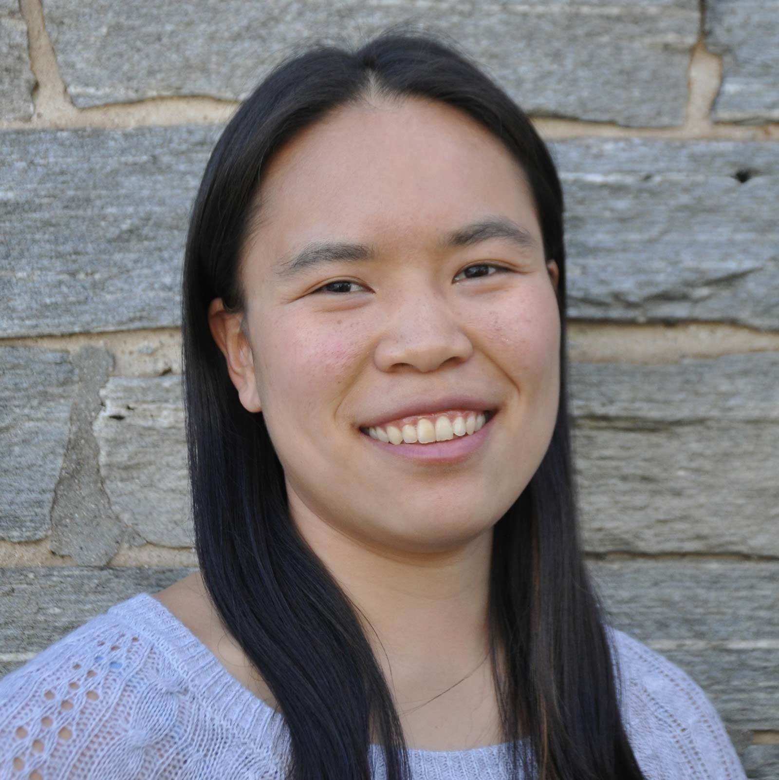 Sophie Kaufman – Esh Circus Arts